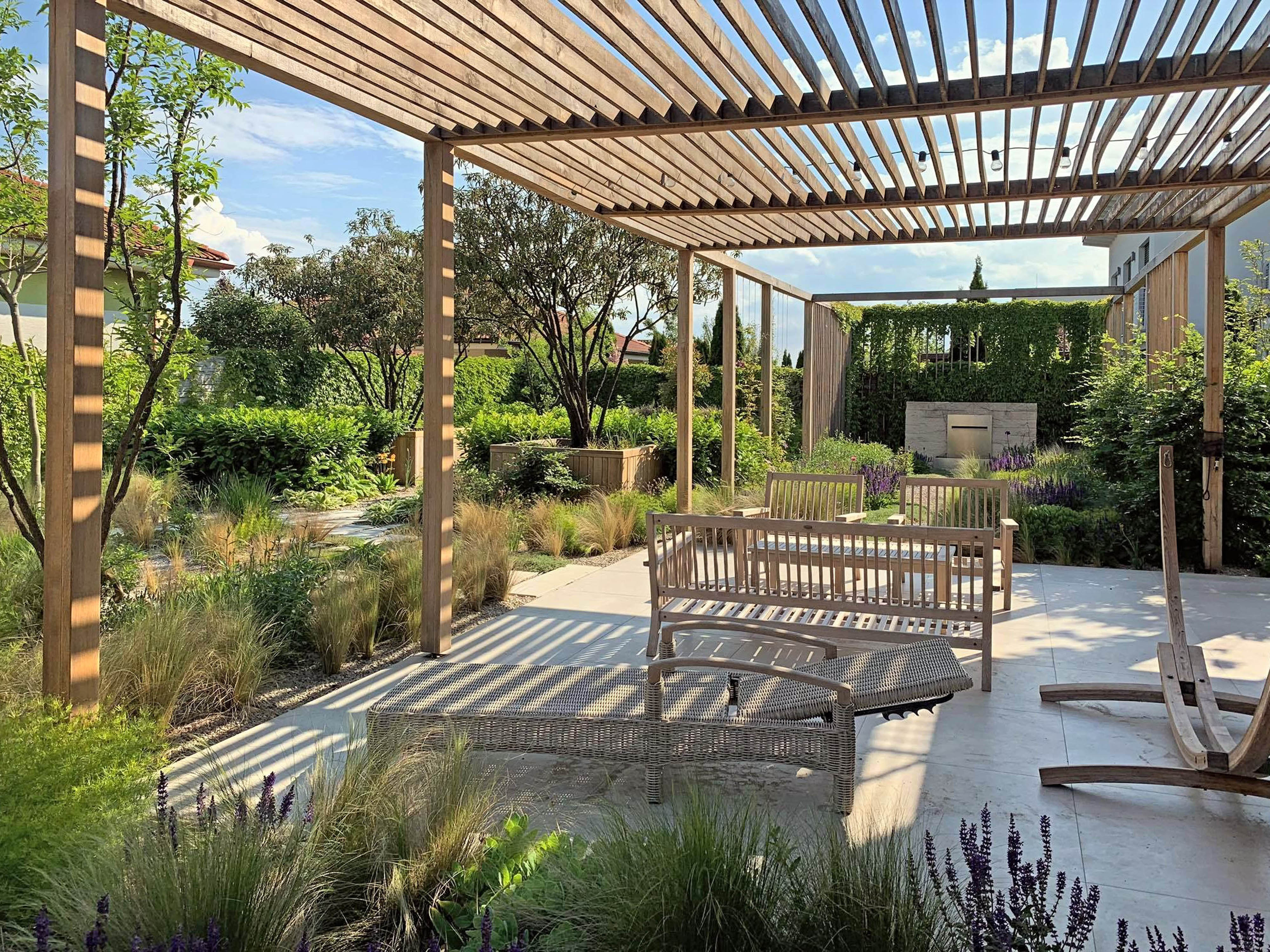 Rozmanitá záhrada, Rovinka | Archinfo.sk