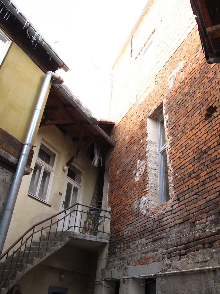 Úzky byt v Litomyšli | Archinfo.sk