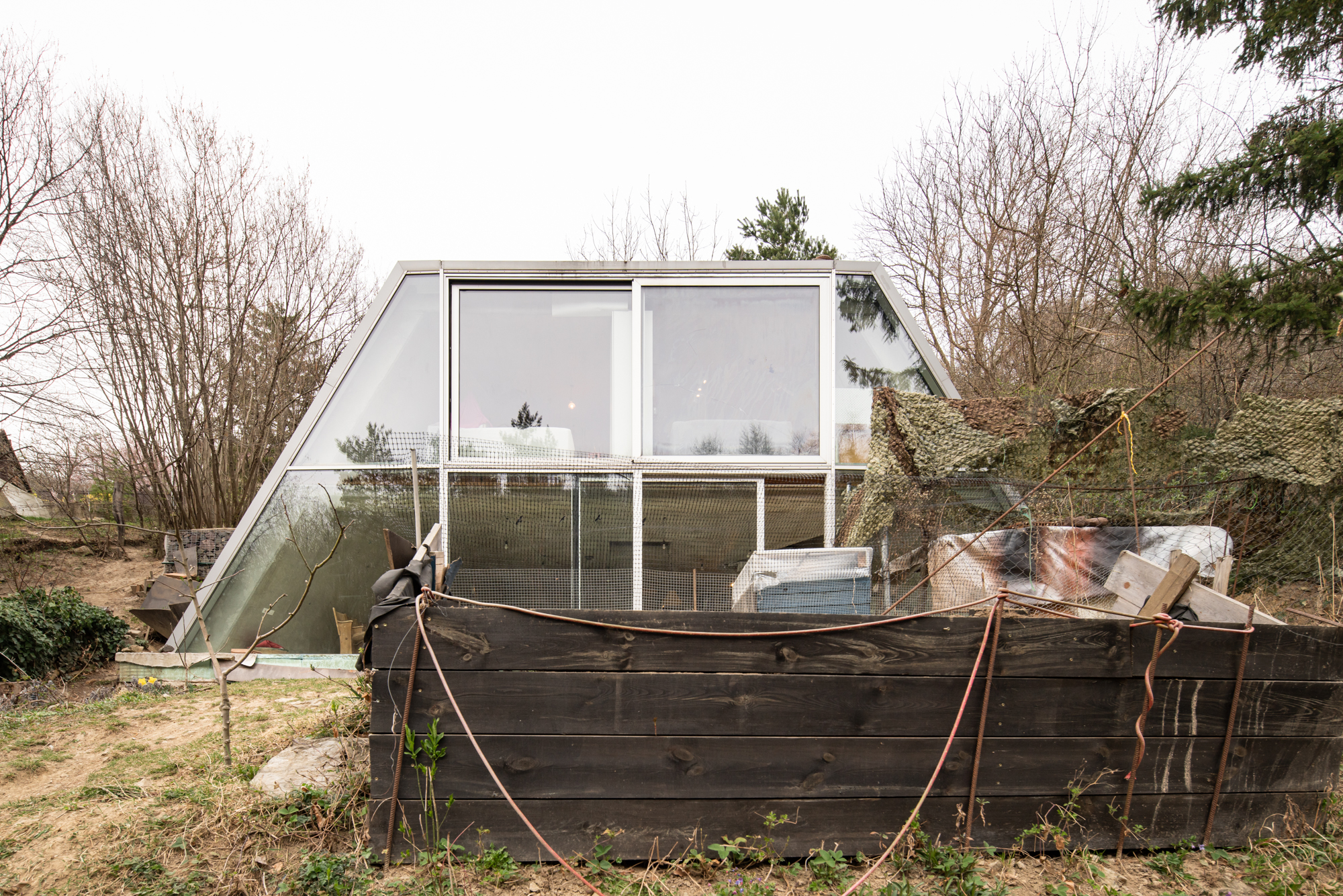 Dom vo svahu, Pernek | Archinfo.sk