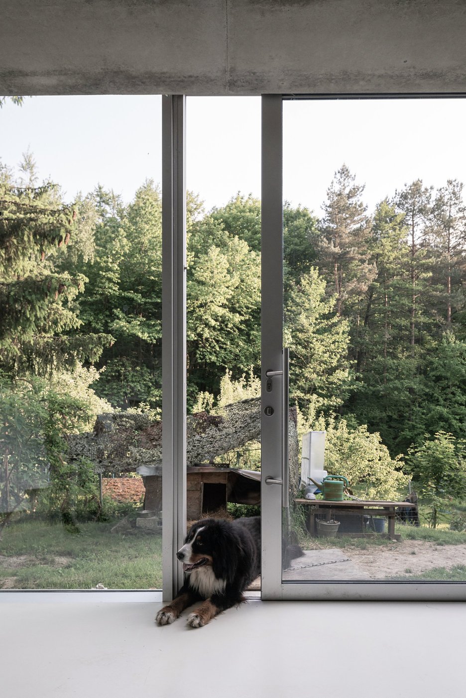 Dom vo svahu, Pernek | Archinfo.sk