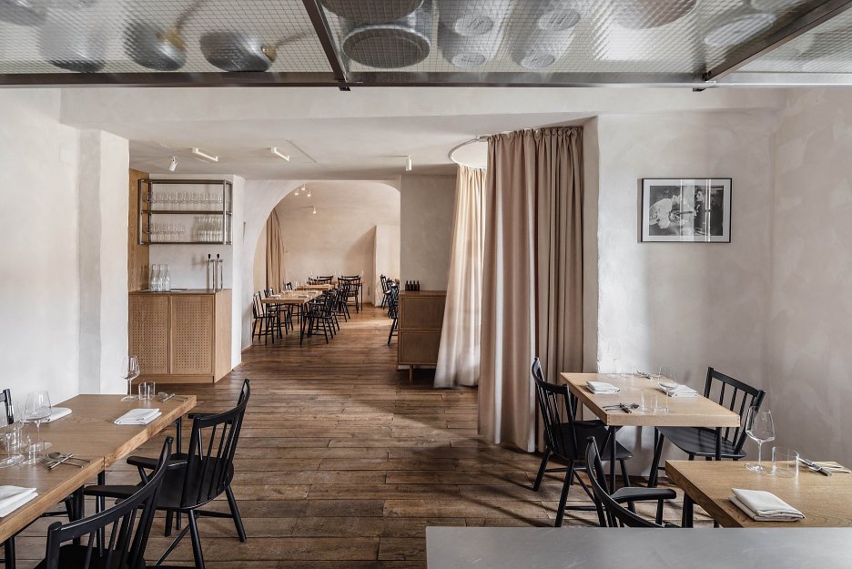 Reštaurácia Irin., Bratislava | Archinfo.sk