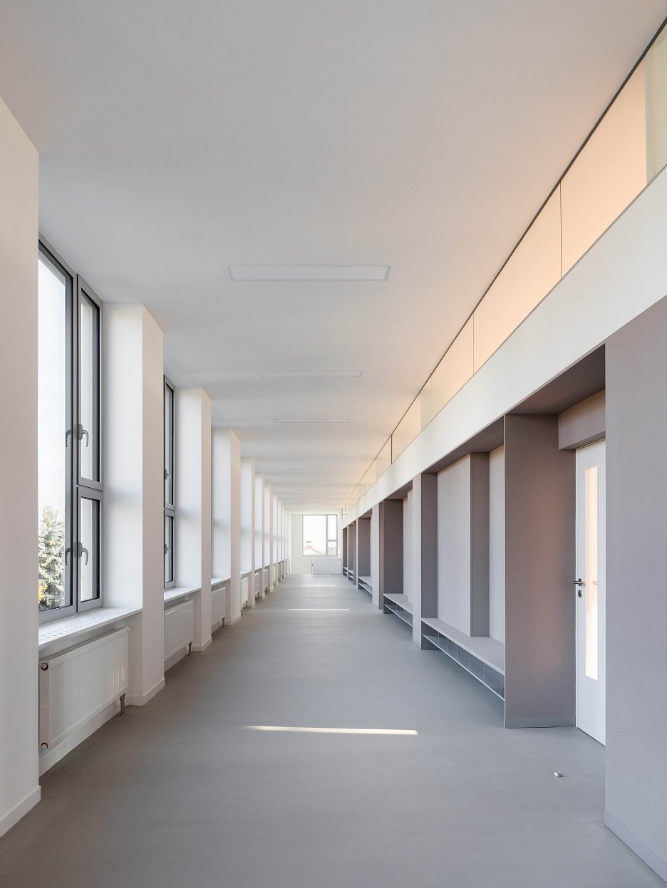 Dostavba základnej školy v Bernolákove | Archinfo.sk