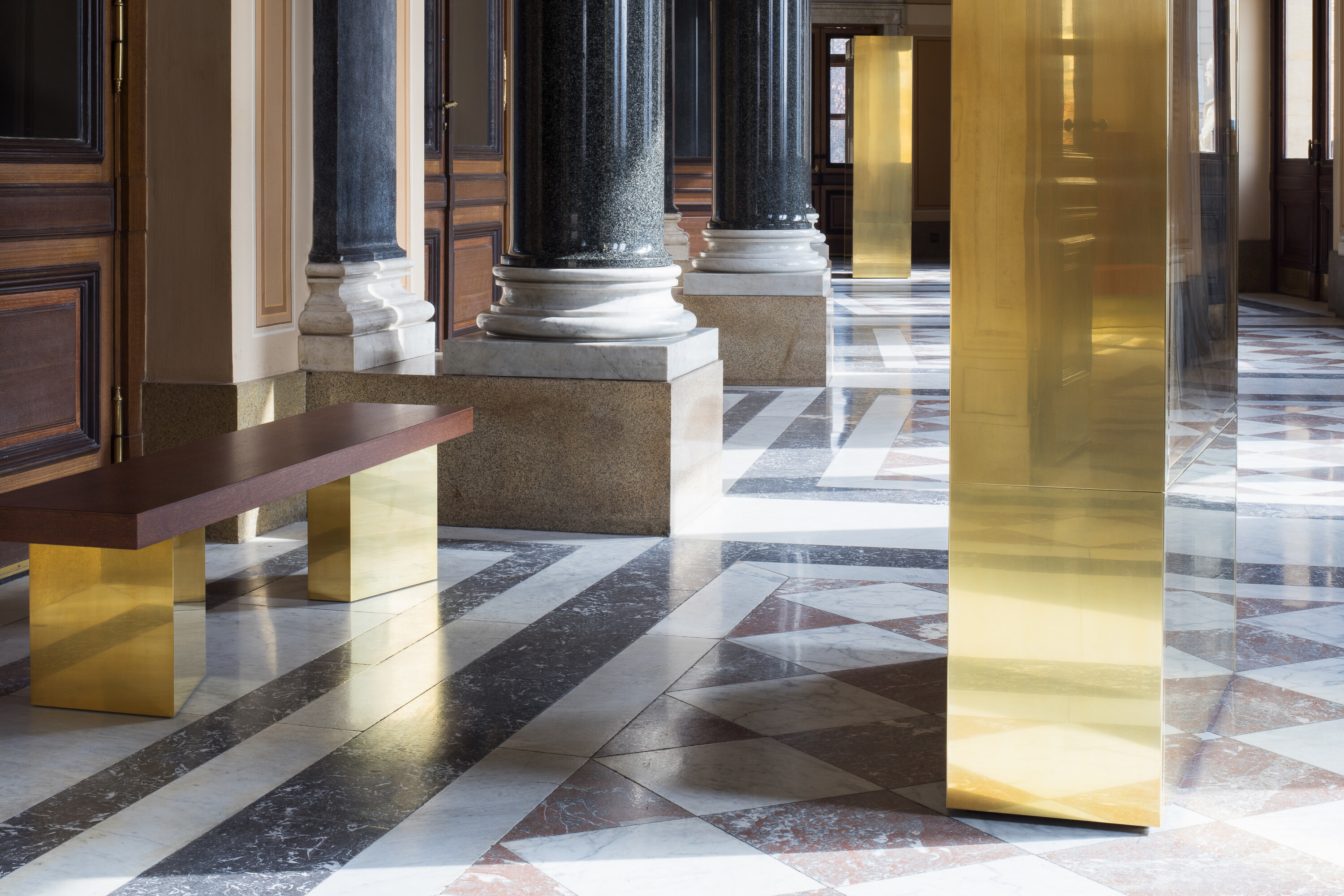 Interiér predsália Českej filharmónie, Rudolfinum | Archinfo.sk