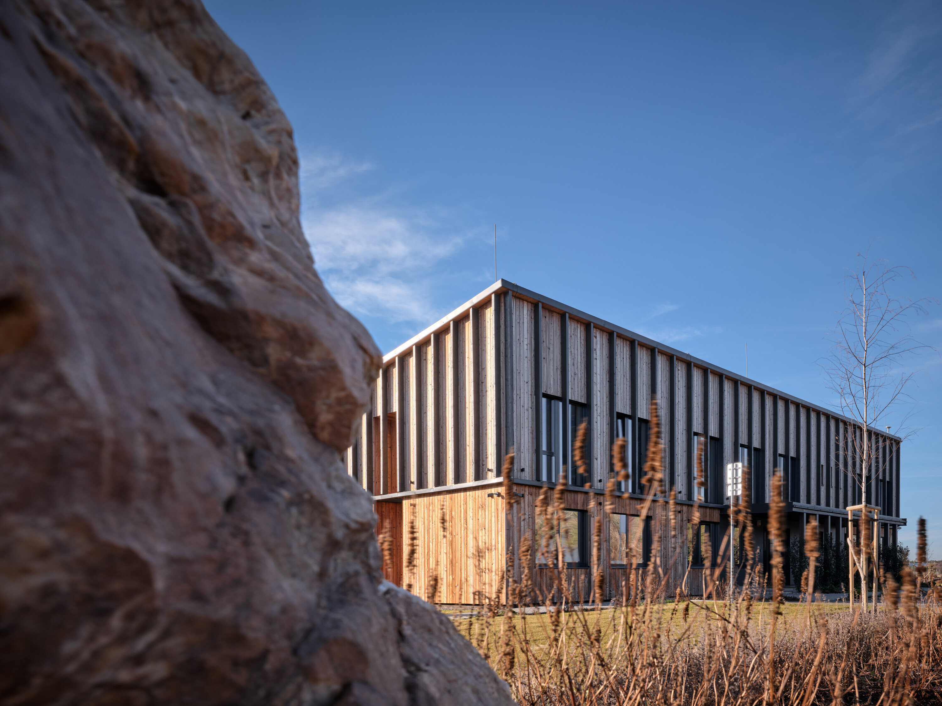 Administratívny areál Vojenských lesov SR | Archinfo.sk