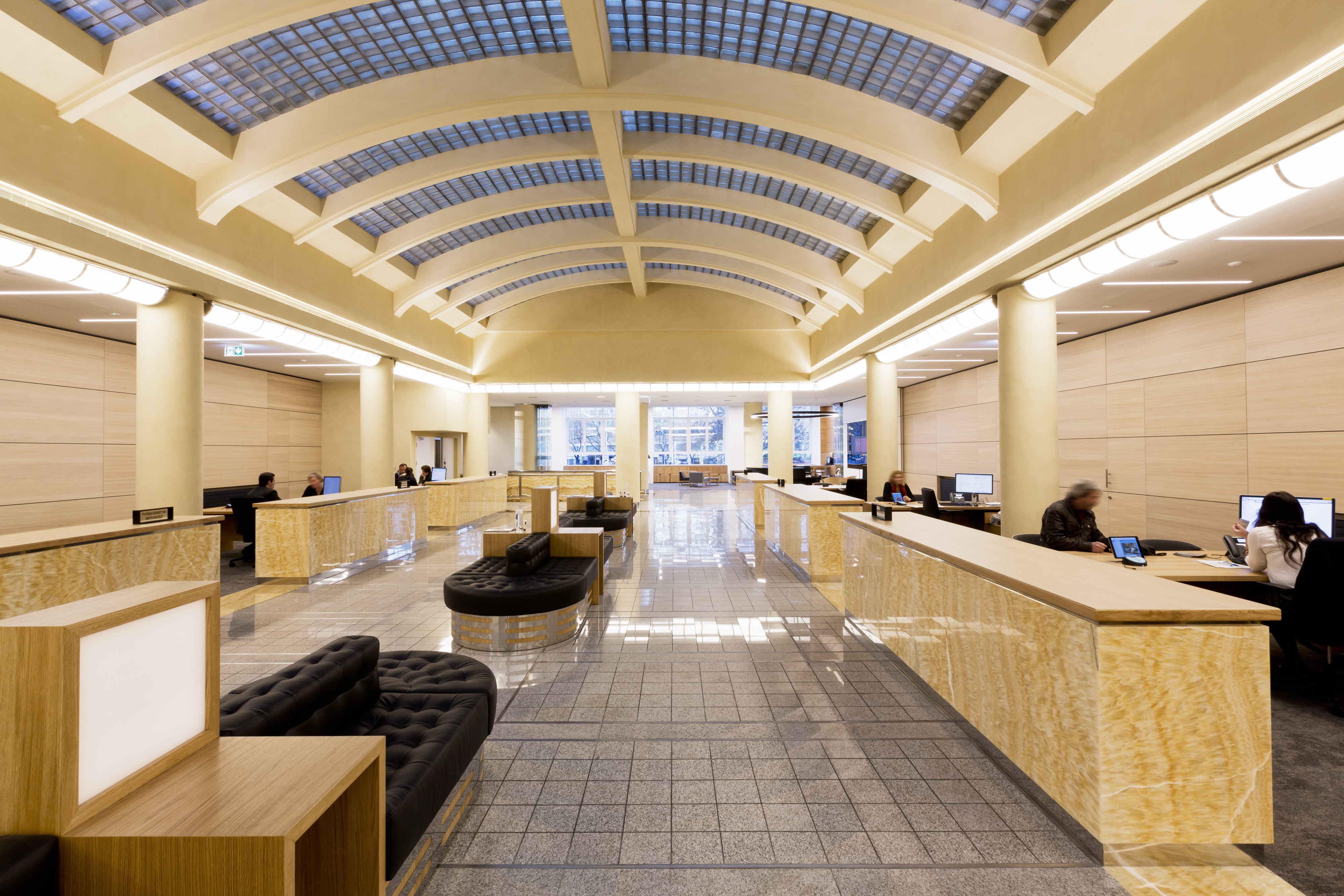 Rekonštrukcia pobočky Slovenskej sporiteľne, Námestie SNP, Bratislava ...